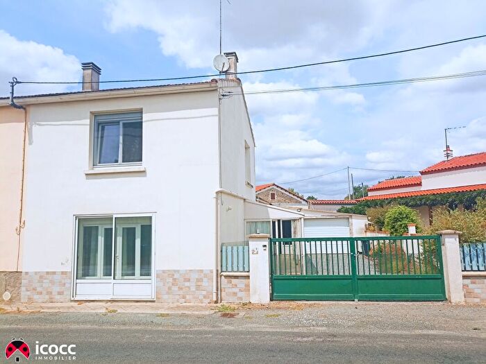 Maison 4 pièces à vendre à La Couture