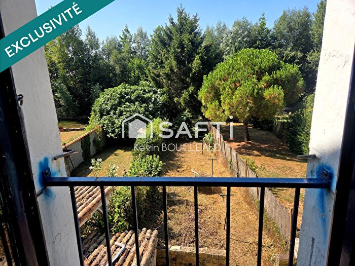 Maison 6 pièces à vendre à Pamproux