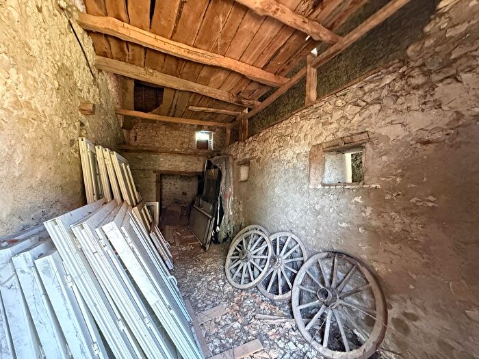 Maison 3 pièces à Clarafond-Arcine, à vendre