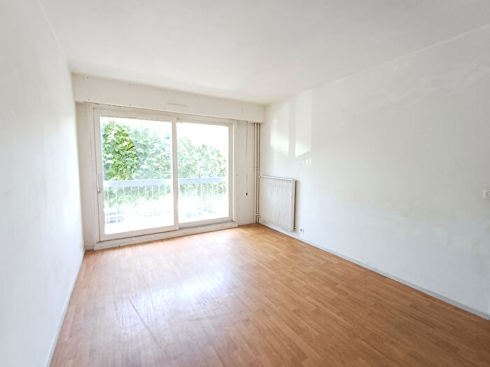 Appartement 2 pièces à vendre à Poissy, Centre-ville