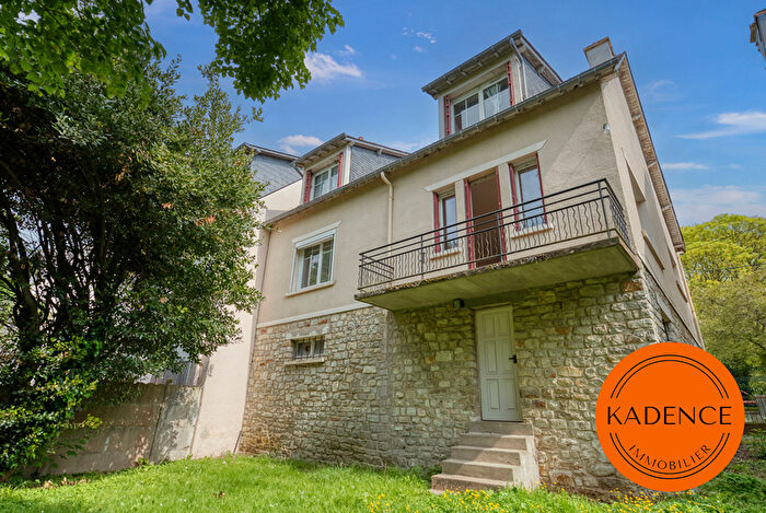 Maison à vendre - Quartiers Nord-Est, Jeanne dArc - 6 pièces - 4 chambres