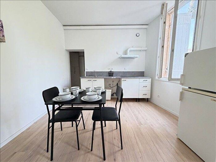 Nord Ouest, Saint-André-de-Cubzac : Appartement 1 pièce à louer