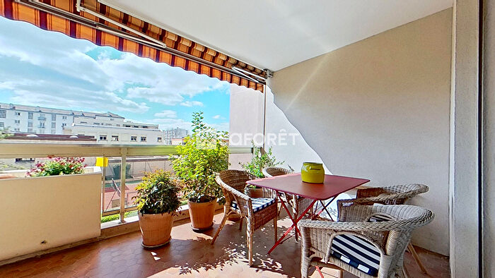 Appartement à vendre - Lyon e , Sans Souci, Dauphiné - 4 pièces - 3 chambres