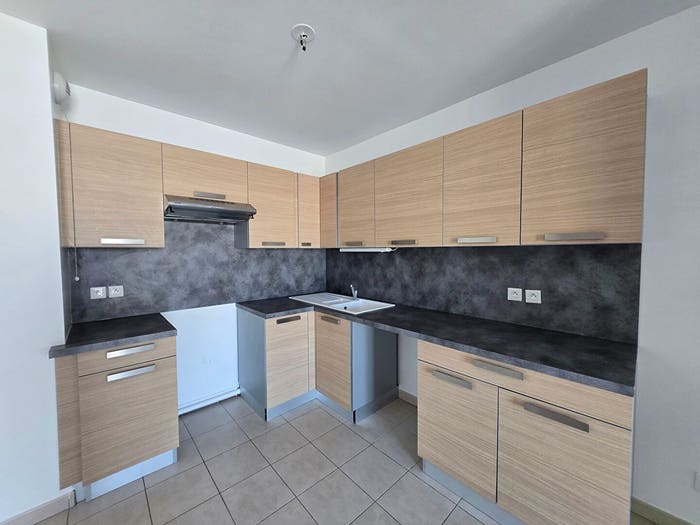 Chilly-Mazarin, Centre-ville : Appartement 3 pièces à vendre