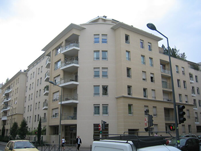 Villeurbanne, République, Tolstoi : Appartement 2 pièces à louer