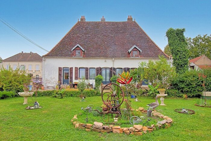 Maison à vendre - Chemin - 9 pièces - 3 chambres