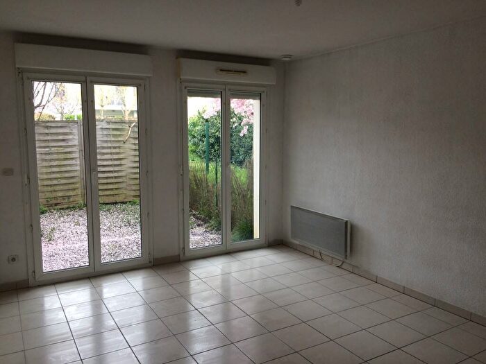 Appartement à louer - Lesparre-Médoc - 3 pièces - 2 chambres