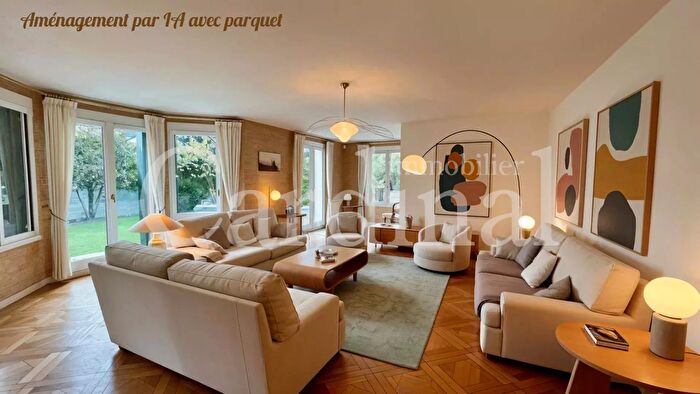 Maison à vendre - Noisy-le-Roi - 9 pièces - 6 chambres