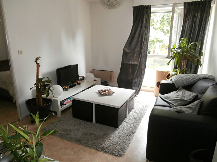Quartiers Centre, Saint-Anne - Appartement 2 pièces à louer