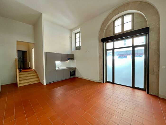 Appartement à louer - Arènes, Nîmes - 2 pièces - 1 chambre