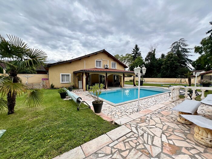 Maison à vendre - Charvieu-Chavagneux - 6 pièces - 4 chambres