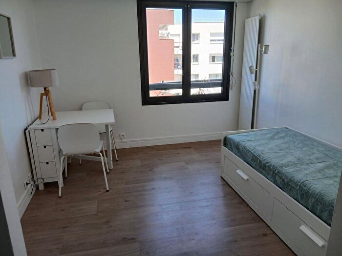 Appartement 1 pièce à Centre Ville, Suresnes, à louer