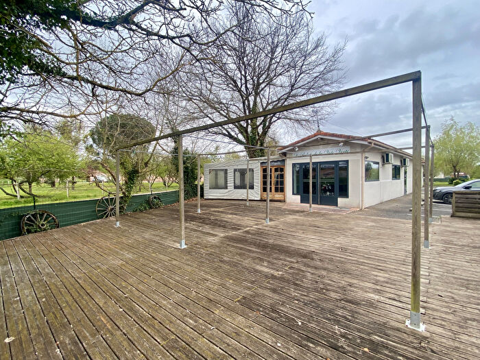 Maison à louer - Lédat - 3 pièces - 2 chambres