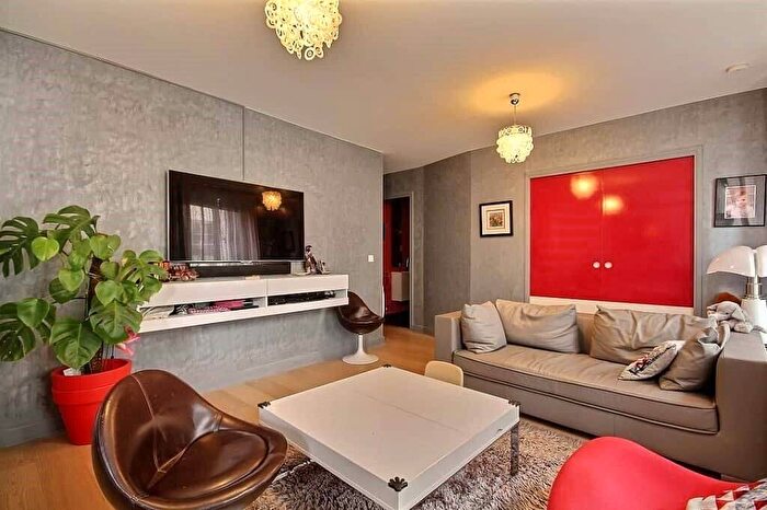 Appartement à louer - Jean Moulin-Porte dOrléans, Paris ème arrondissement - 2 pièces - 2 chambres