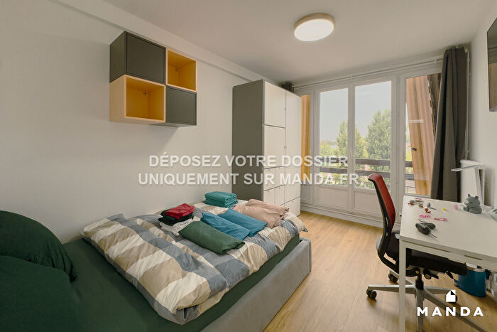 Appartement à louer - Saint-Ouen-lAumône, Centre-ville, Prairie - 6 pièces - 5 chambres