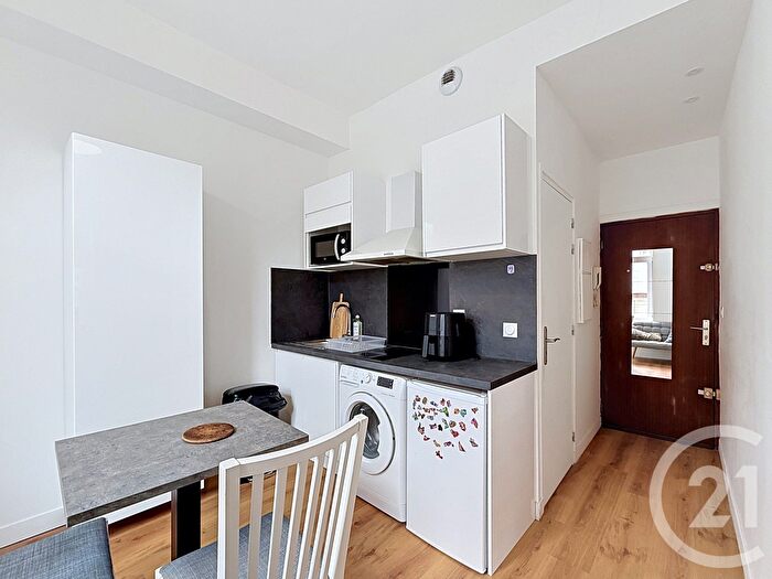 Lille, Wazemmes : Appartement 1 pièce à louer