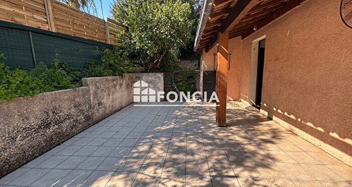 Maison à vendre - Bormes-les-Mimosas, Centre-ville, Le Pin - 3 pièces - 2 chambres