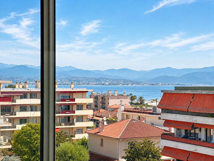 Antibes, Rastines, Super Antibes, Laval, La Fontonne : Appartement 4 pièces à vendre