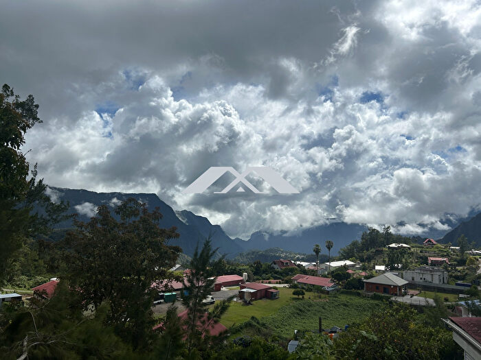 Maison à vendre - Salazie, Grand Ilet - 4 pièces - 3 chambres