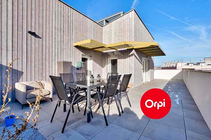 Appartement à vendre - Saint-Priest, Centre-ville - 5 pièces - 4 chambres