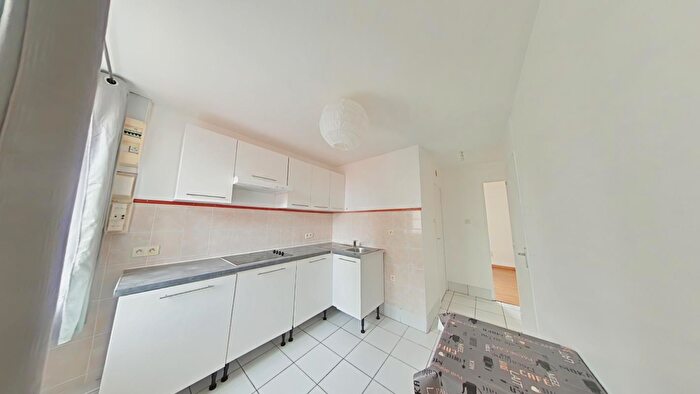 Saint-Étienne, Crêt de Roc : Appartement 2 pièces à louer