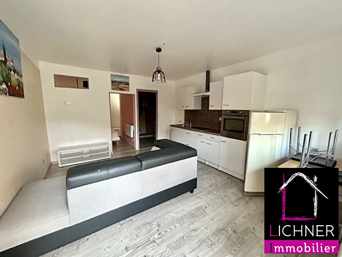 Appartement à louer - Creutzwald, Centre-ville, Houvergaerten - 2 pièces - 1 chambre