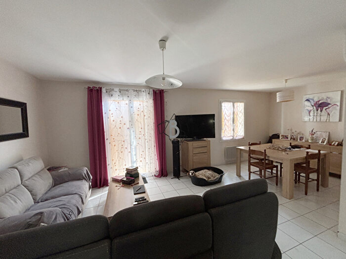 Maison 4 pièces à Saint-Benoît-de-Carmaux, à vendre