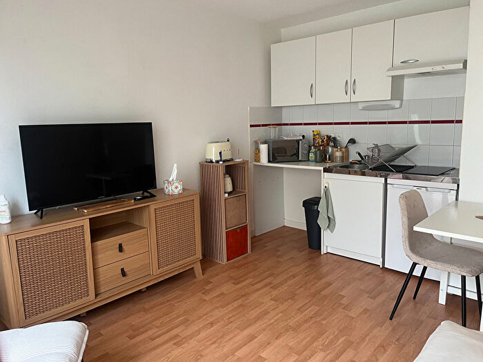 Appartement à louer - Poitiers, Montbernage, Pont Neuf - 1 pièce