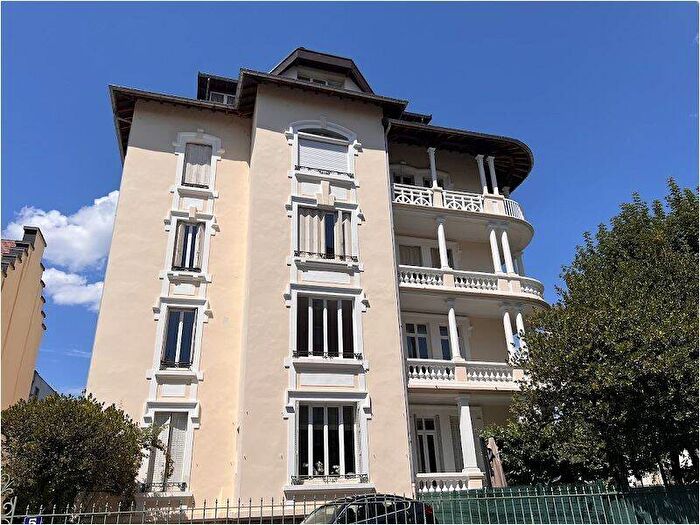 Appartement à louer - Bonlieu, Annecy - 5 pièces - 4 chambres