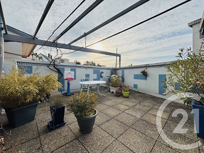 Appartement à vendre - Strasbourg, Neudorf, Saint-Urbain, Landsberg - 4 pièces - 3 chambres