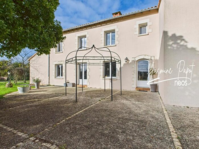 Maison à vendre - Thénezay - 8 pièces - 5 chambres