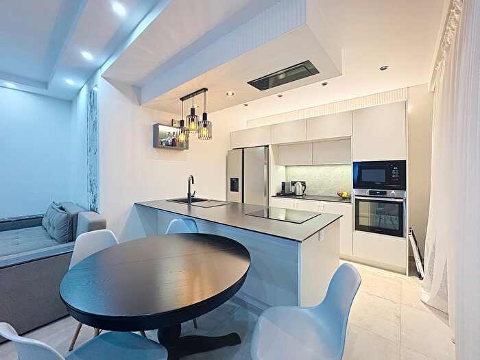 Appartement à vendre - Nice, Caucade - 3 pièces - 2 chambres