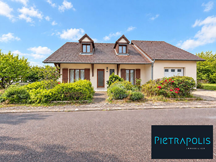 Maison 7 pièces à Villegusien-le-Lac, à vendre