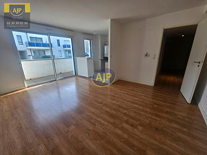 Appartement à vendre - Saint-Gilles-Croix-de-Vie - 3 pièces - 2 chambres