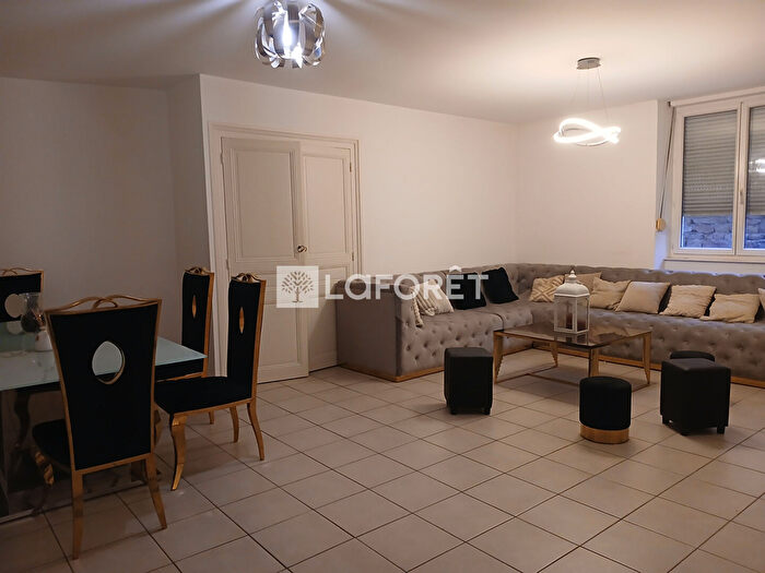 Appartement à louer - Mâcon, Centre-ville - 3 pièces - 2 chambres