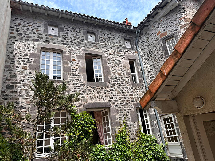 Maison 12 pièces à vendre - Saint-Flour