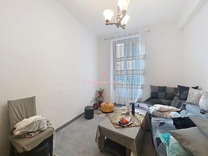 Appartement à vendre - Marseille er , Saint-Charles - 2 pièces - 1 chambre