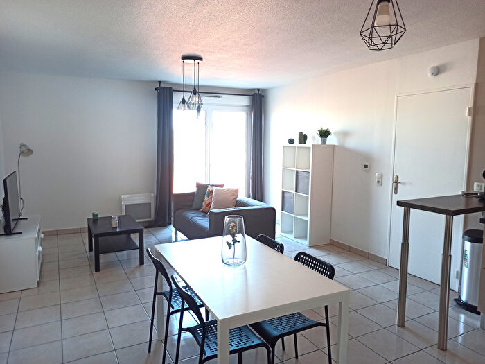 Appartement 2 pièces à vendre à Vaulx-en-Velin, Village
