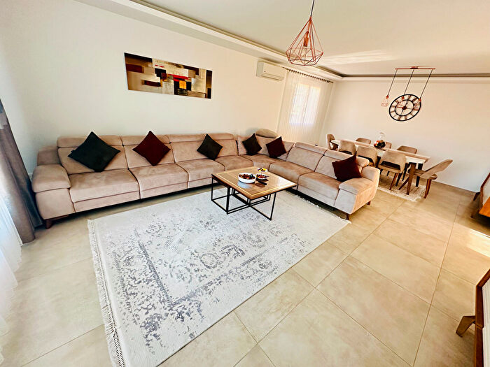 Maison à vendre - Marignane, JAI, Aéroport - 5 pièces - 4 chambres