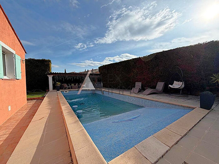 Maison à vendre - Châteauneuf-le-Rouge - 5 pièces - 4 chambres