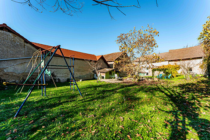 Maison à vendre - Montrevel - 5 pièces - 4 chambres