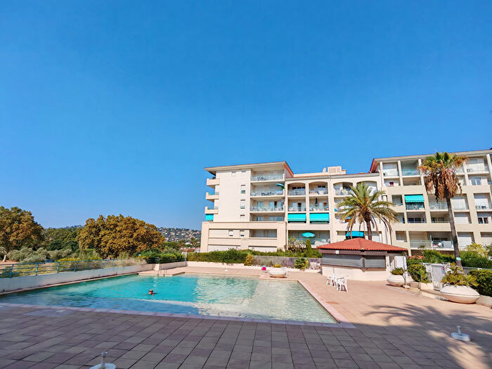 Appartement 2 pièces à louer à Antibes, Antibes-les-Pins, Trianon, Le Fournel, Peyregoue