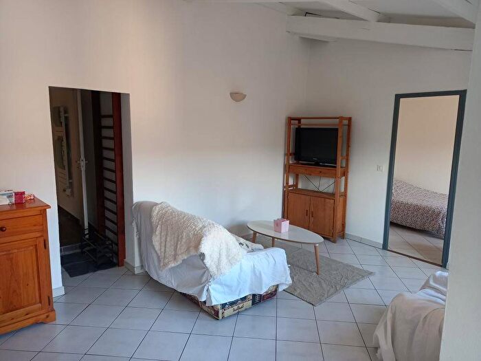 Centre Ville, Aix-en-Provence - Appartement 2 pièces à louer