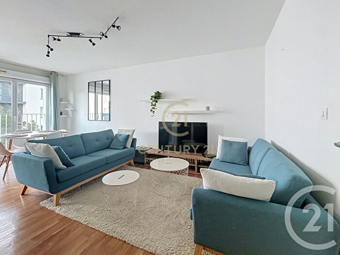 Appartement 4 pièces à vendre à Quartiers Centre, Saint-Hélier, Gare