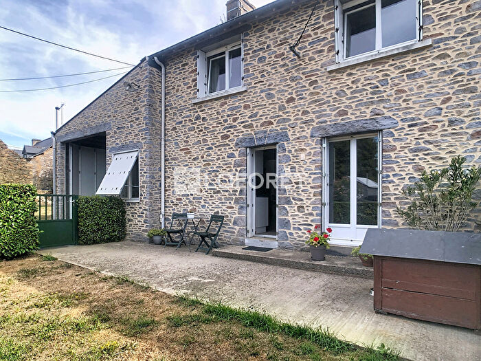 Quelneuc - Maison 3 pièces à vendre