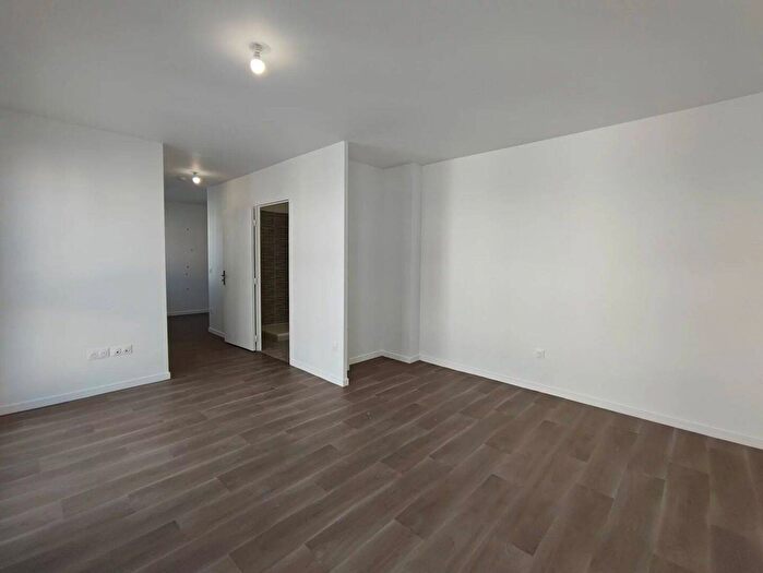 Appartement à louer - Auguste Geneviève-Benoît Malon, Livry-Gargan - 1 pièce