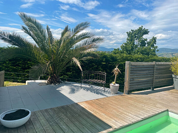 Maison à vendre - Reventin-Vaugris - 5 pièces - 4 chambres