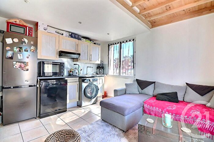 Appartement à vendre - Saint-Raphaël, Les Arênes - 2 pièces - 1 chambre