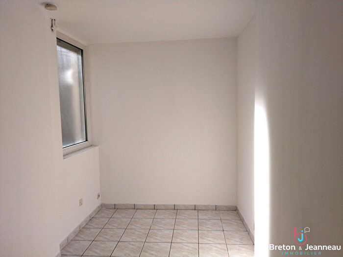 Appartement à louer - Mayenne, Sud Est - 1 pièce