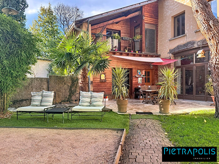 Maison à vendre - Saint-Germain-au-Mont-dOr - 6 pièces - 4 chambres